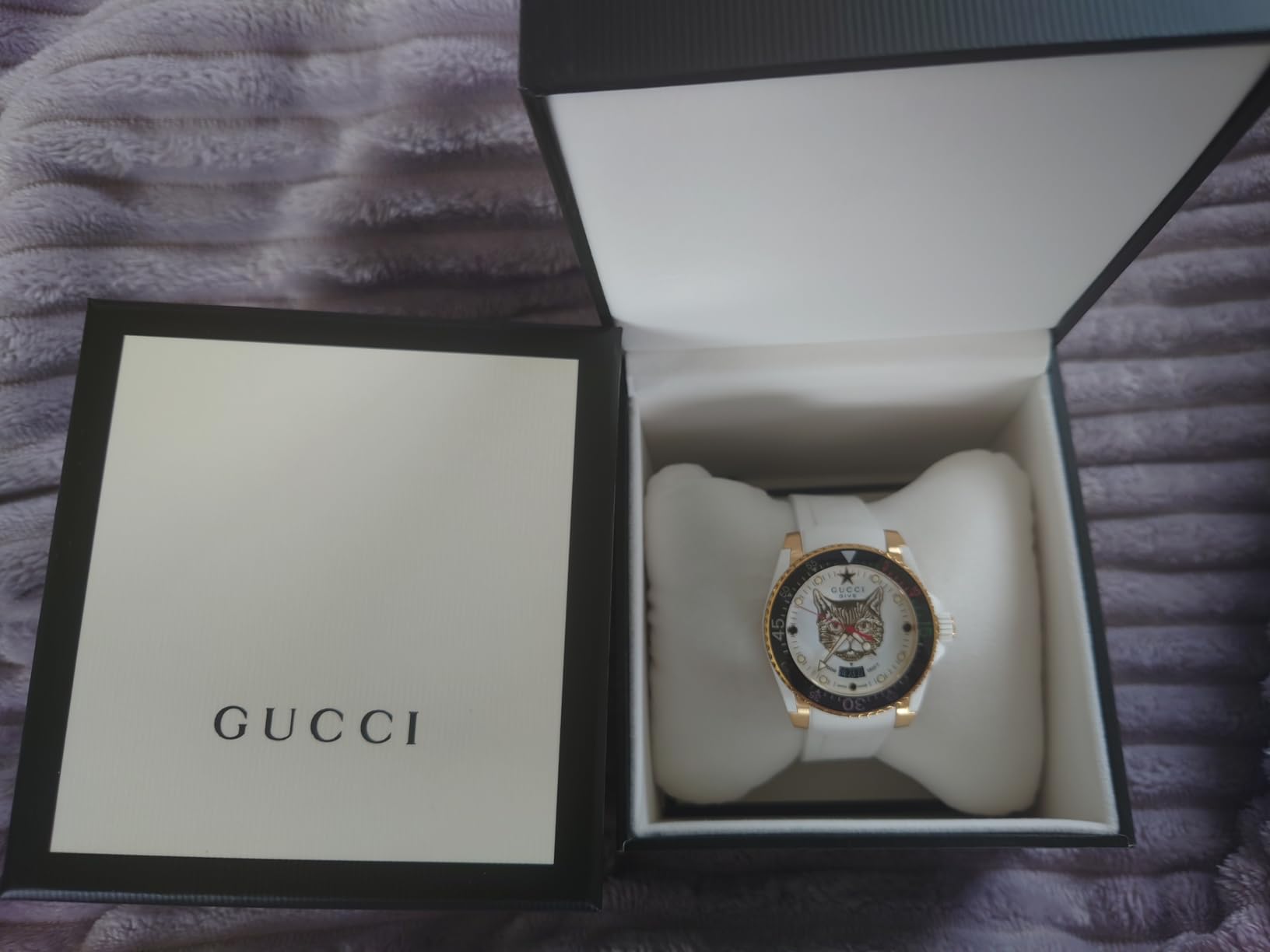 Amazon.co.jp: [GUCCI(グッチ)] 腕時計 DIVE ダイブ ゴールド 文字盤 ステンレススチール サファイヤガラス ...