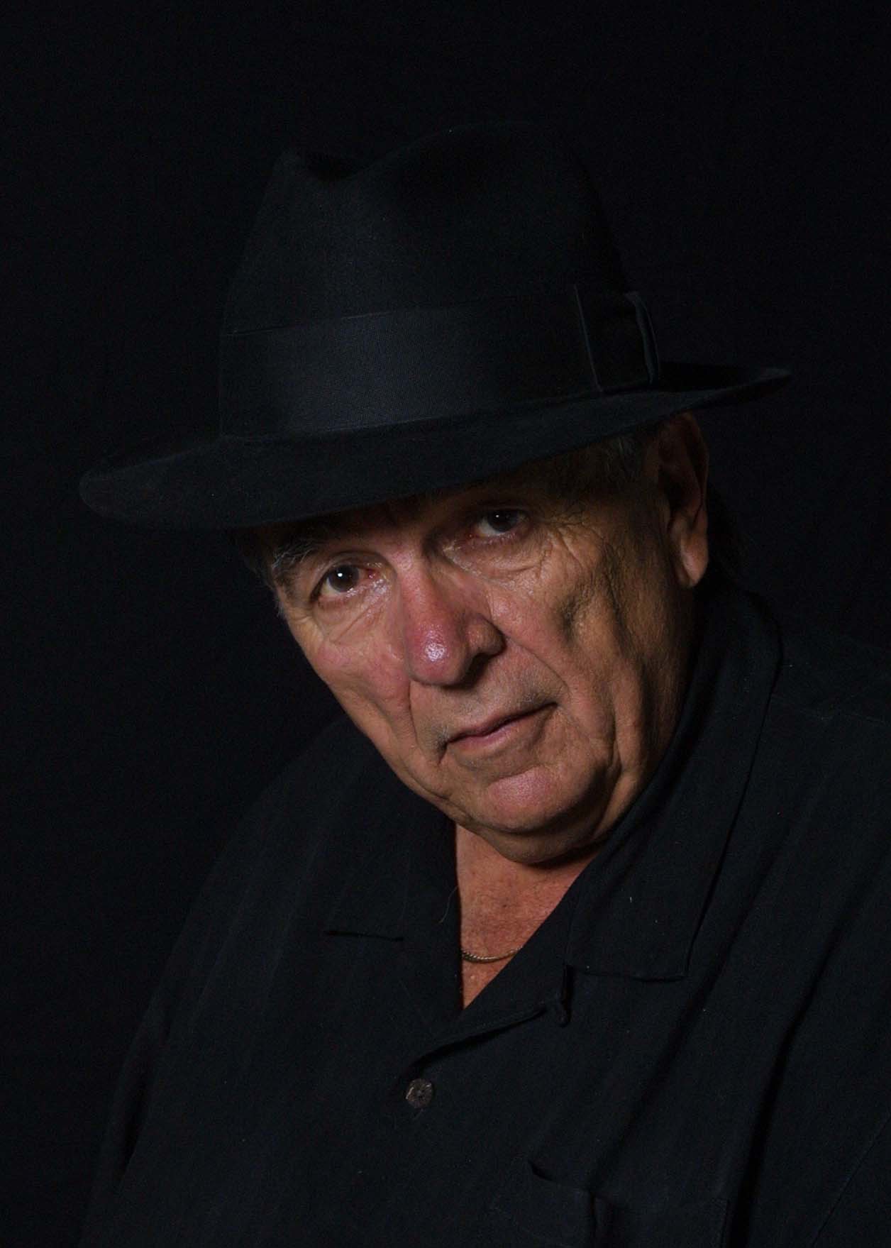 Amazon.com: Jerry Pearce: books, biography, latest update