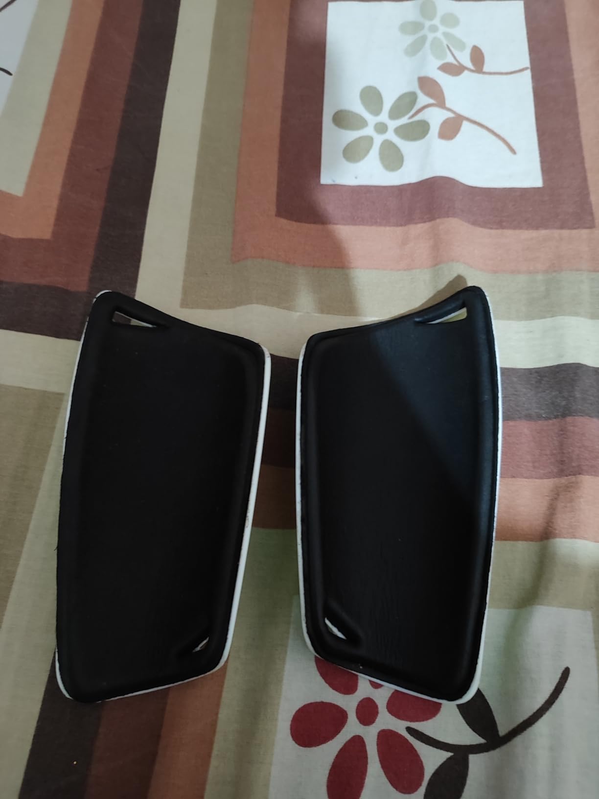 Buy Vector X SHINPAD-VRX7-SM Shinguard (Multicolour) Online at Low ...