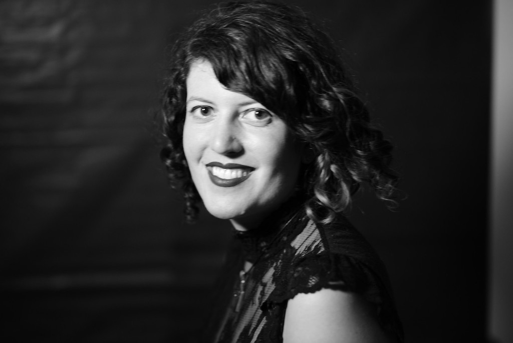 Amazon.com: Ellen Goodlett: books, biography, latest update