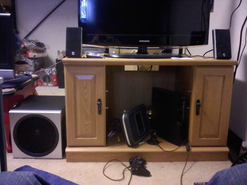 Amazon.com: Logitech Z-2300 THX-Certified 2.1 Speaker System with ...