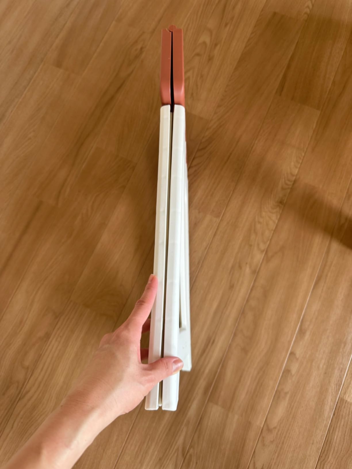 Amazon｜BLACKSPACE 折りたたみ椅子 高さ40CM ステップ台 スツール 踏み台 折り畳み チェア 脚立 滑り止め付 軽量 頑丈 室内 洗車 釣り 玄関 洗面所 耐荷重150kg ...