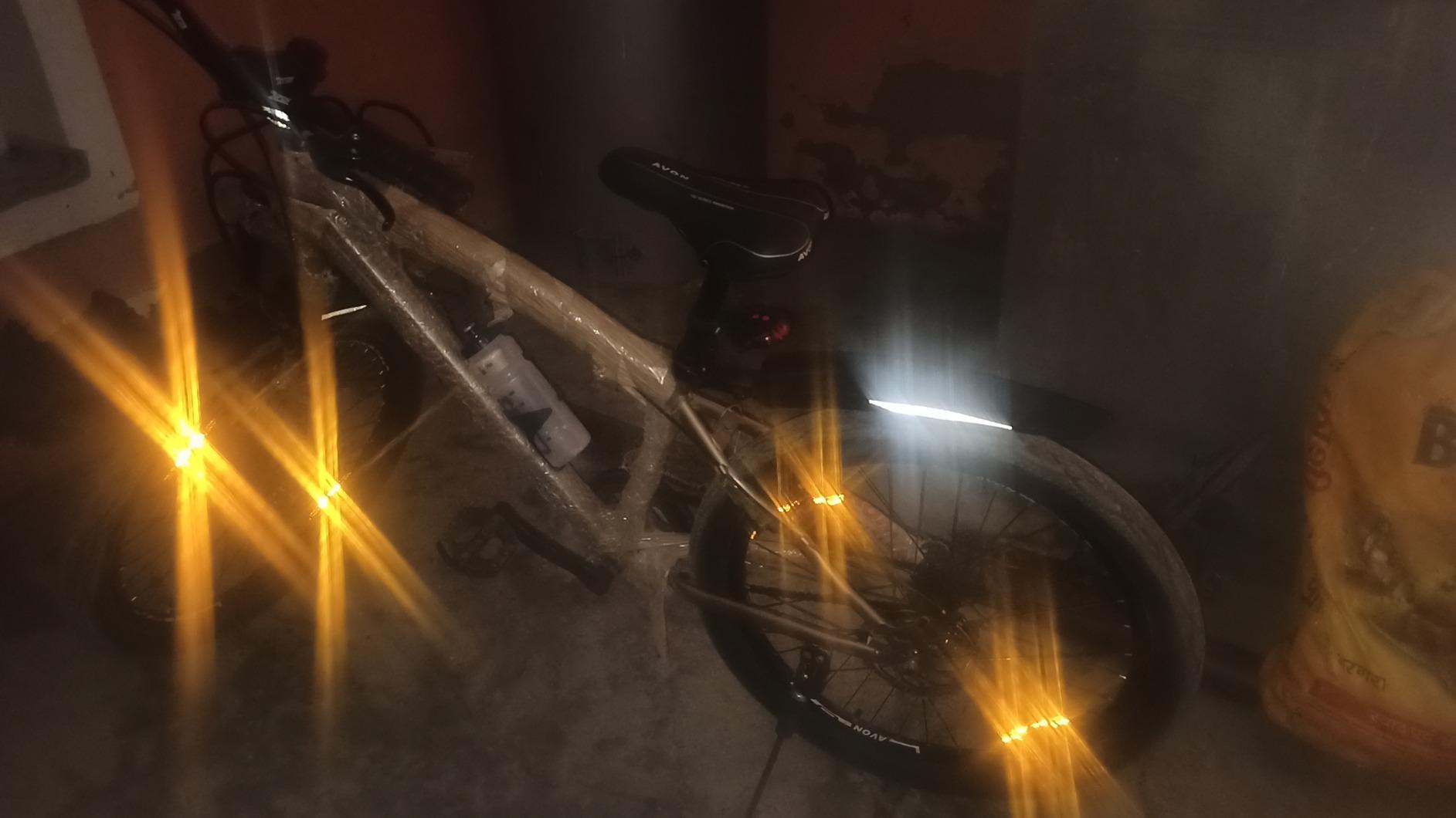 Buy Avon Cycles Nuke 26X3.00 Tyre Semi Fat 26 Inches Wheel Size, 43 ...