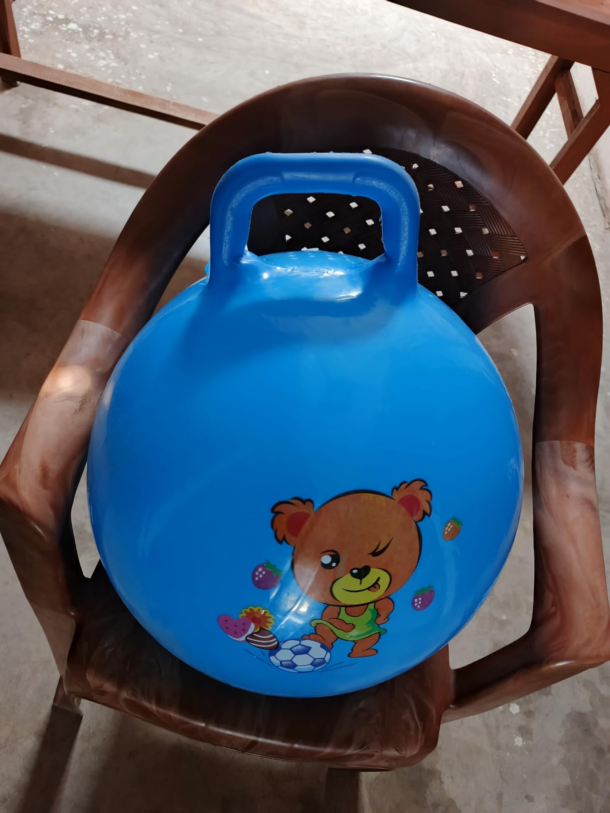 Storio Sit and Bounce Rubber Hop Ball for Boys Girls Toys, 17 Inches ...