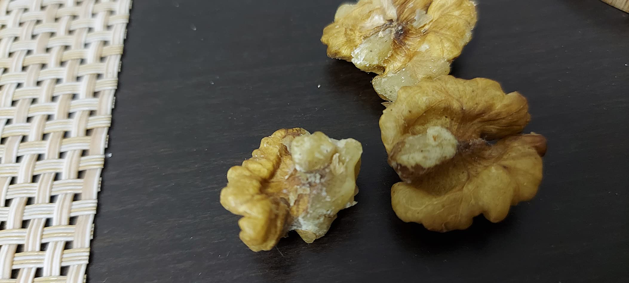 Dry Fruit Hub Walnut 1kg Without shell Freshly Cracked Grade 1, Akrot ...