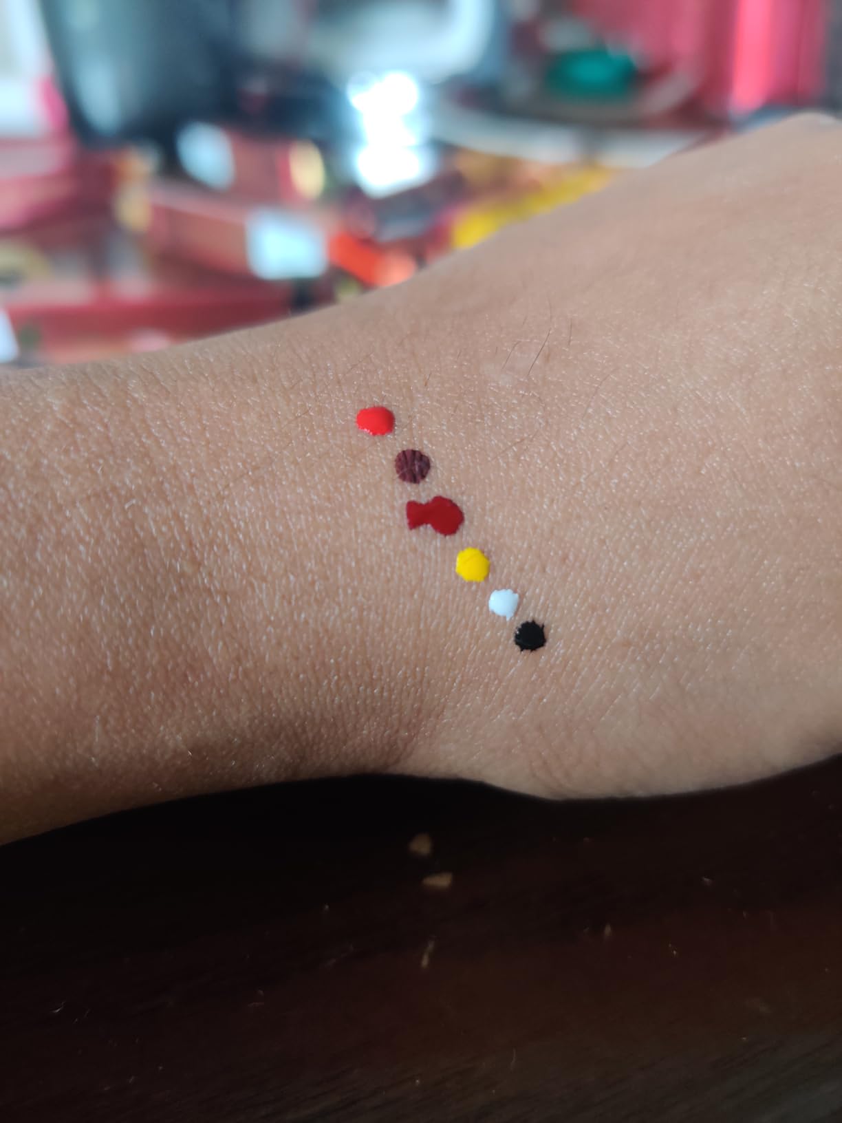 Shingar Saubhagya Premium Kumkum | With Fine Tip Applicator | Enriched ...