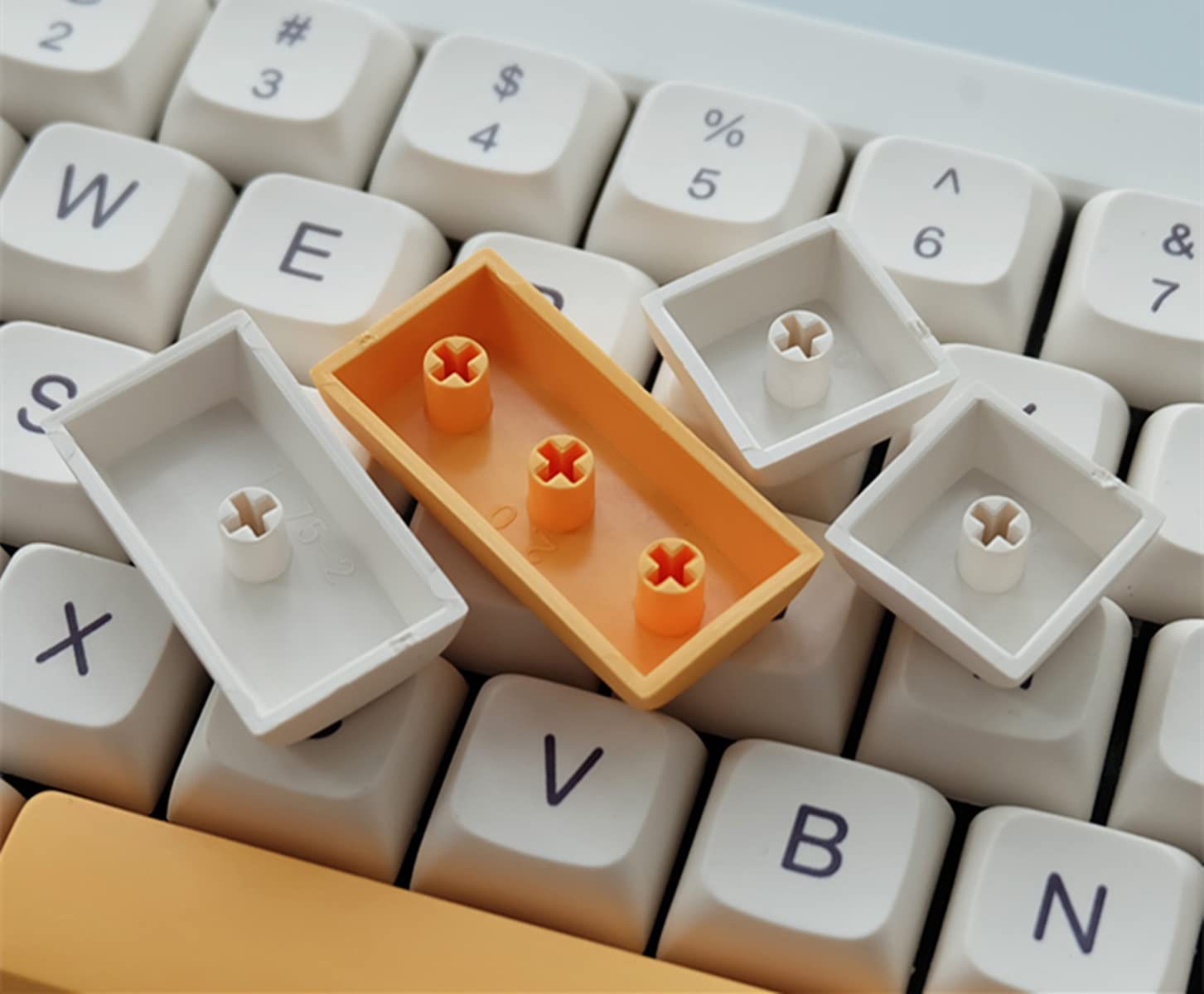 Snapklik.com : FKZ Honey Milk XDA Keycaps For Mechanical Keyboard,Bee ...
