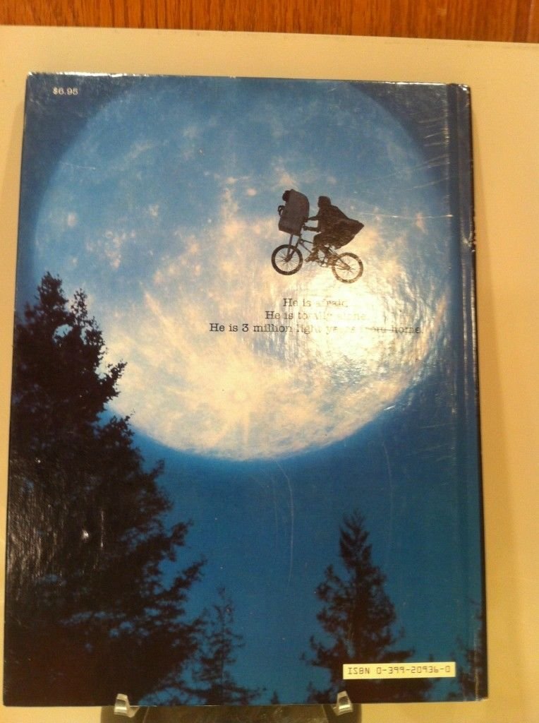 E.T. the Extraterrestrial Storybook: Kotzwinkle, William: 9780399209369 ...
