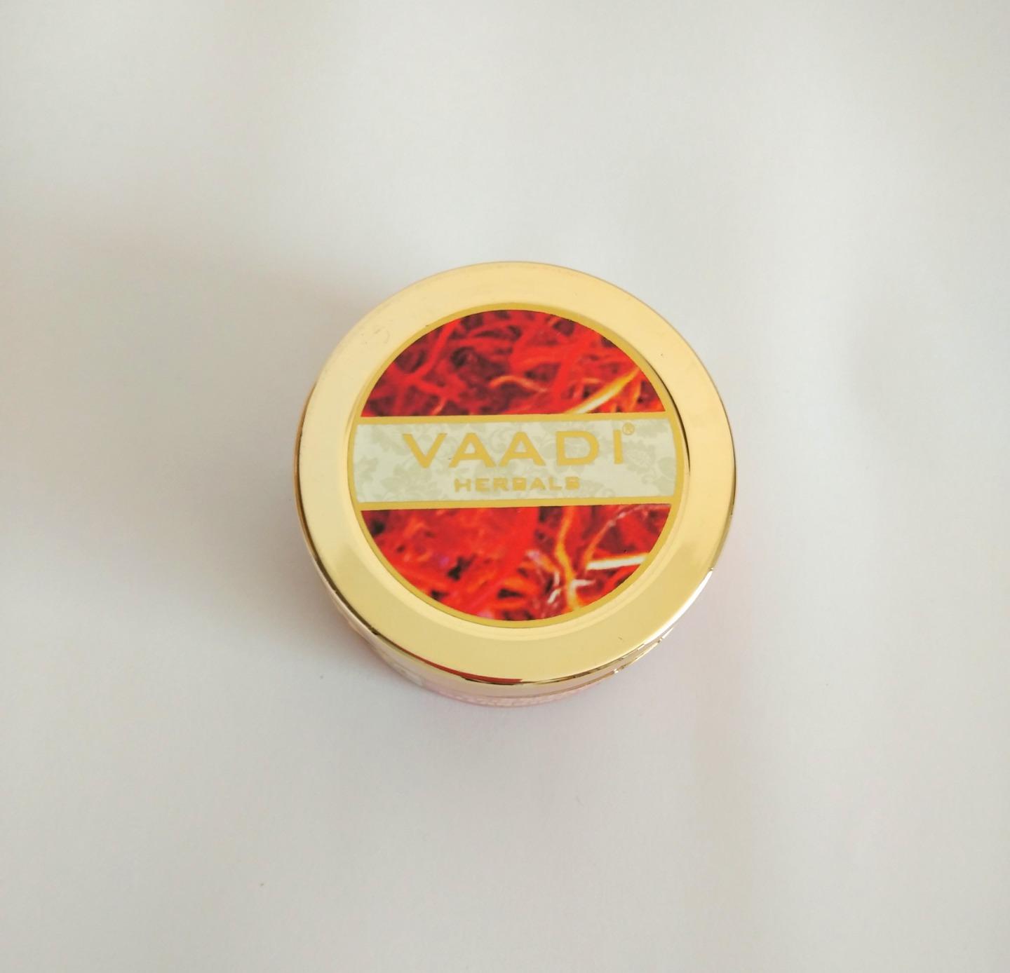 Vaadi Herbals Skin Lightening Fruit Cleansing Cream, 50g : Amazon.in ...