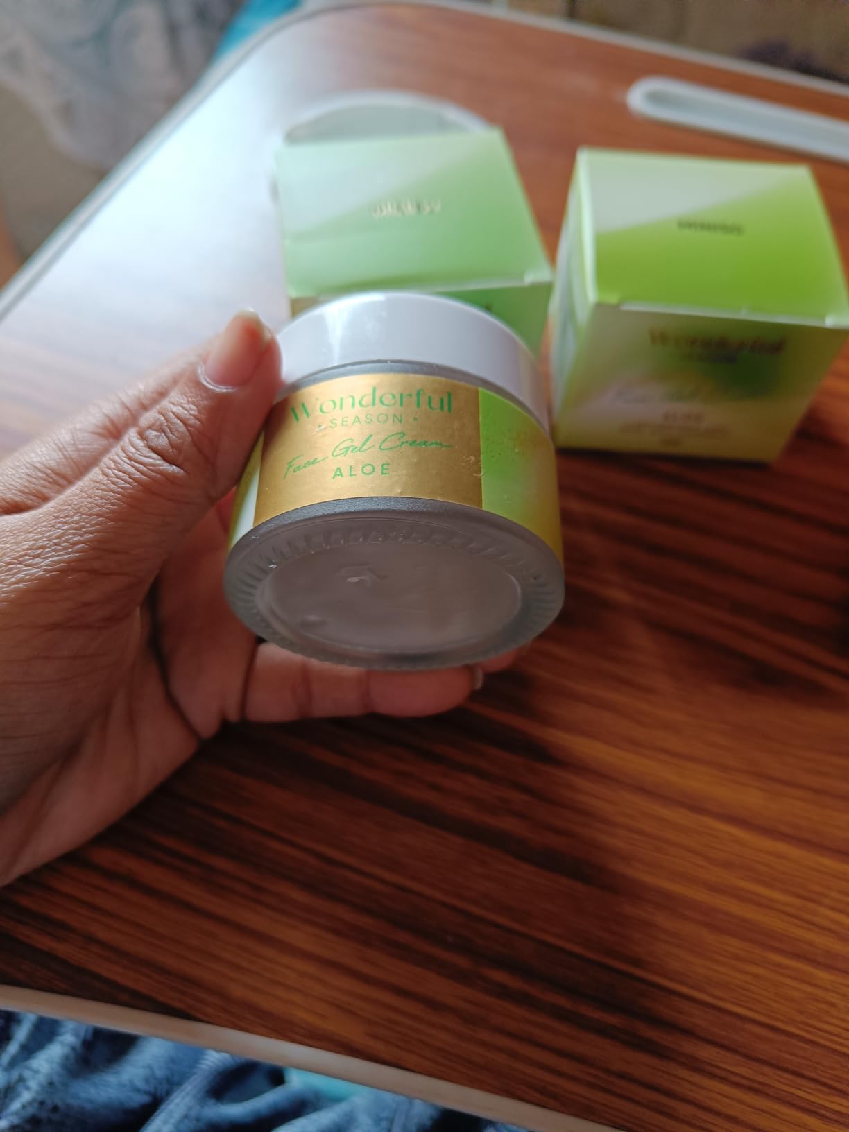 MINISO Winter Hydrating Gel, Face Cream With Aloe Vera Gel & Natural ...