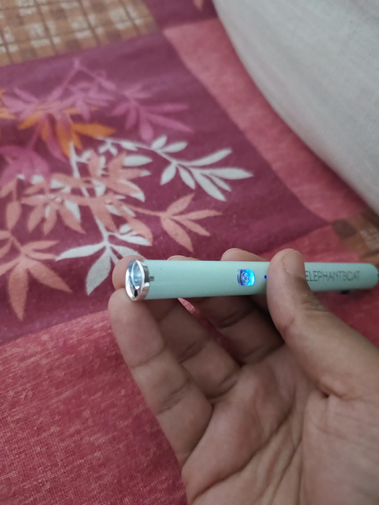ELEPHANTBOAT® Pen Torch for Doctors Nurses, Dual Color Yellow & White ...