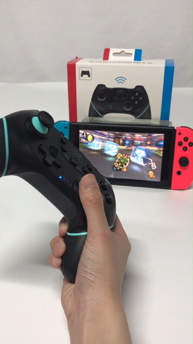 Watch Steps to use the wireless controller on Amazon Live