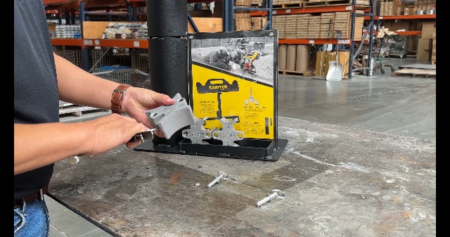 Watch Sawyer Mfg Welders 3rd Hand - Portable Pipe Welding Tool on ...
