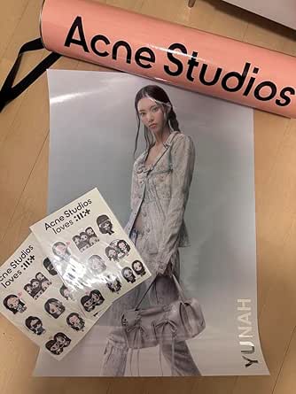 Amazon.co.jp: ILLIT Yuna Poster Acne Studios Irit : Toys & Games