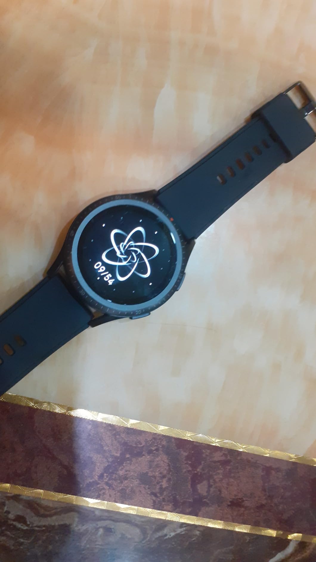 Itel 1GS 1.32" HD IPS Superbright Display Smartwatch with Bluetooth ...