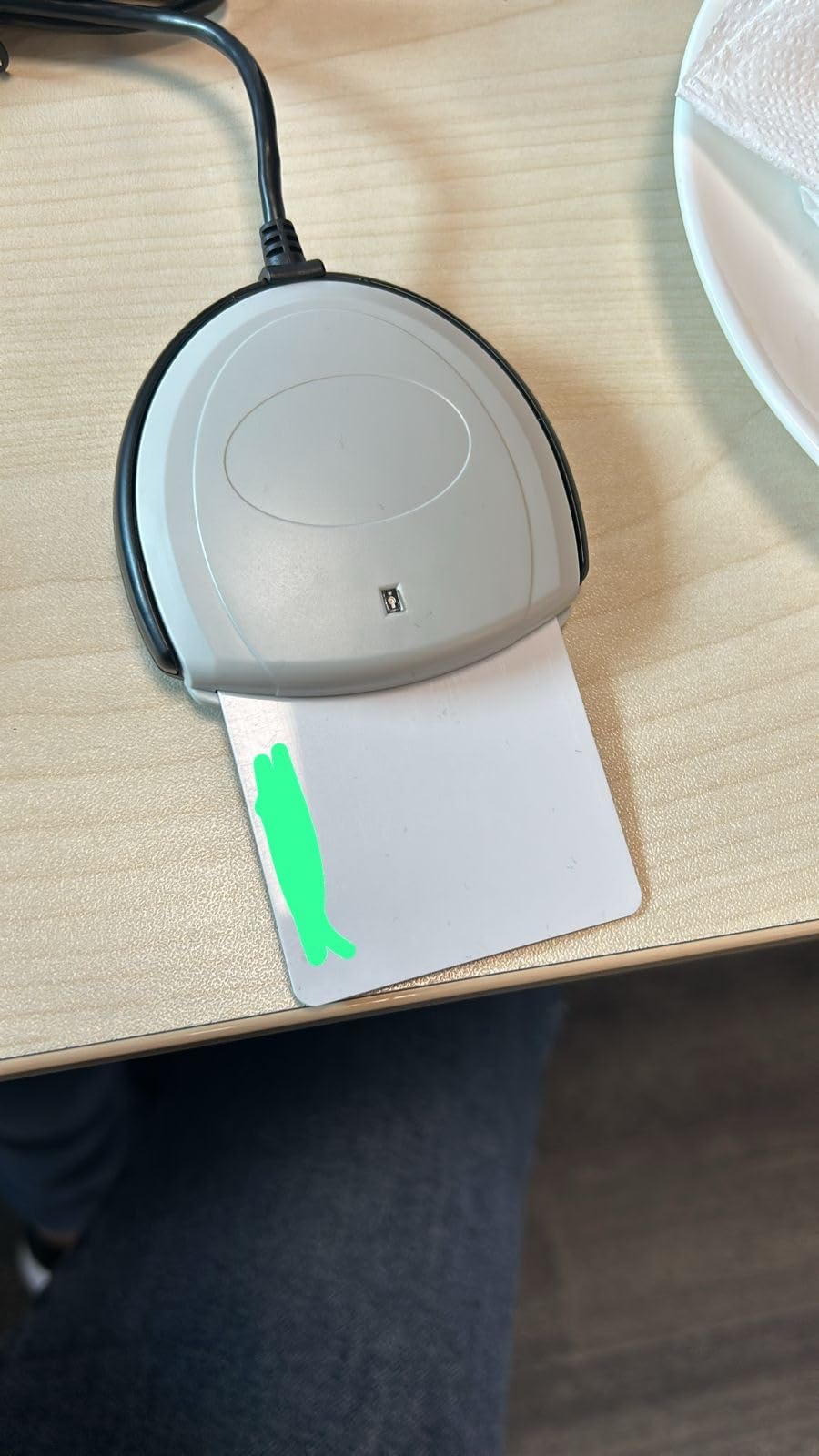 Identiv SCR3310v2.0 USB Smart Card Reader (USB C) : Amazon.in: Electronics