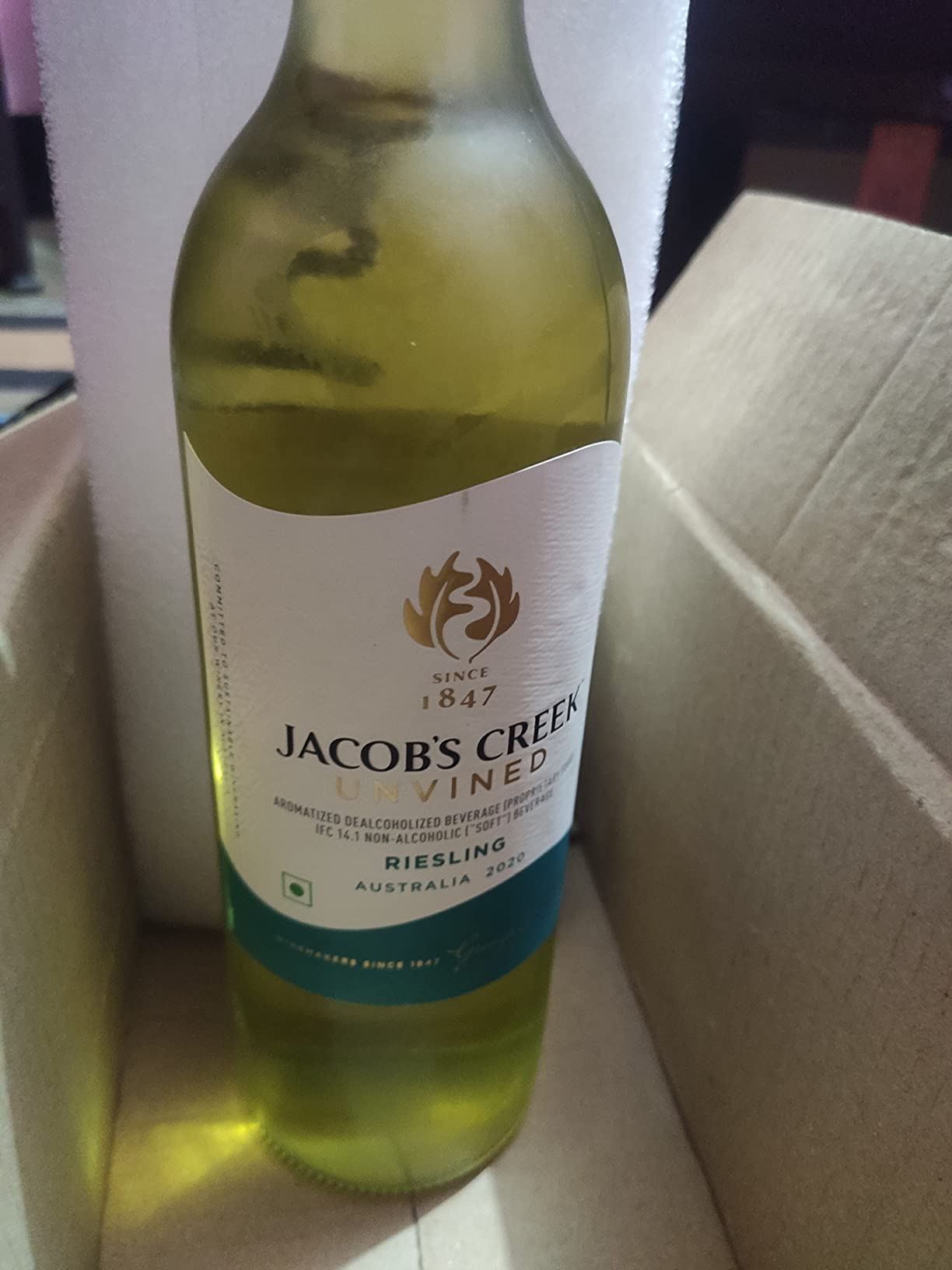 Jacob's Creek Riesling Unvined Non Alcoholic White Grape Still Wine, 750Ml : Amazon.in: Grocery ...