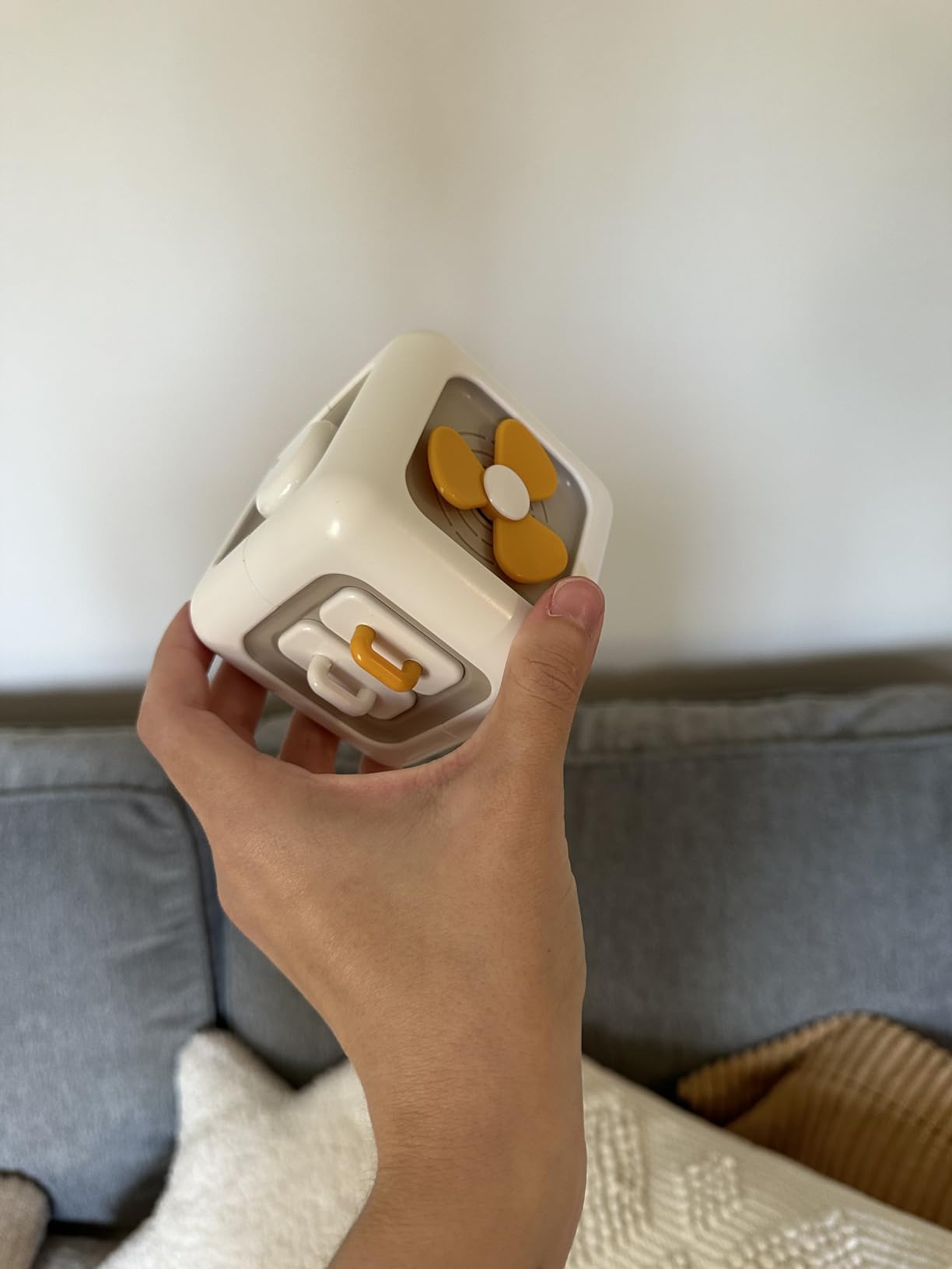 Amazon.com: SOCBTNSO Busy Cube Toy, Montessori Toys for 1 Year Old Girl ...