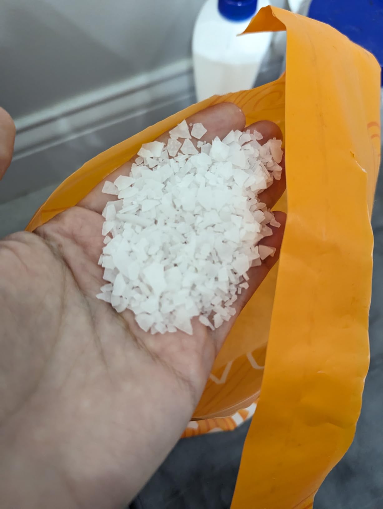 Amazon.com: Magnesium Flakes for Bath - Magnesium Chloride Flakes ...