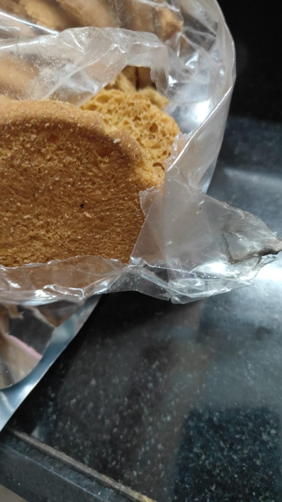 Agrogreen Crispy Round Rusk | Breakfast Round Rusk | Tea Snack | (1 kg ...