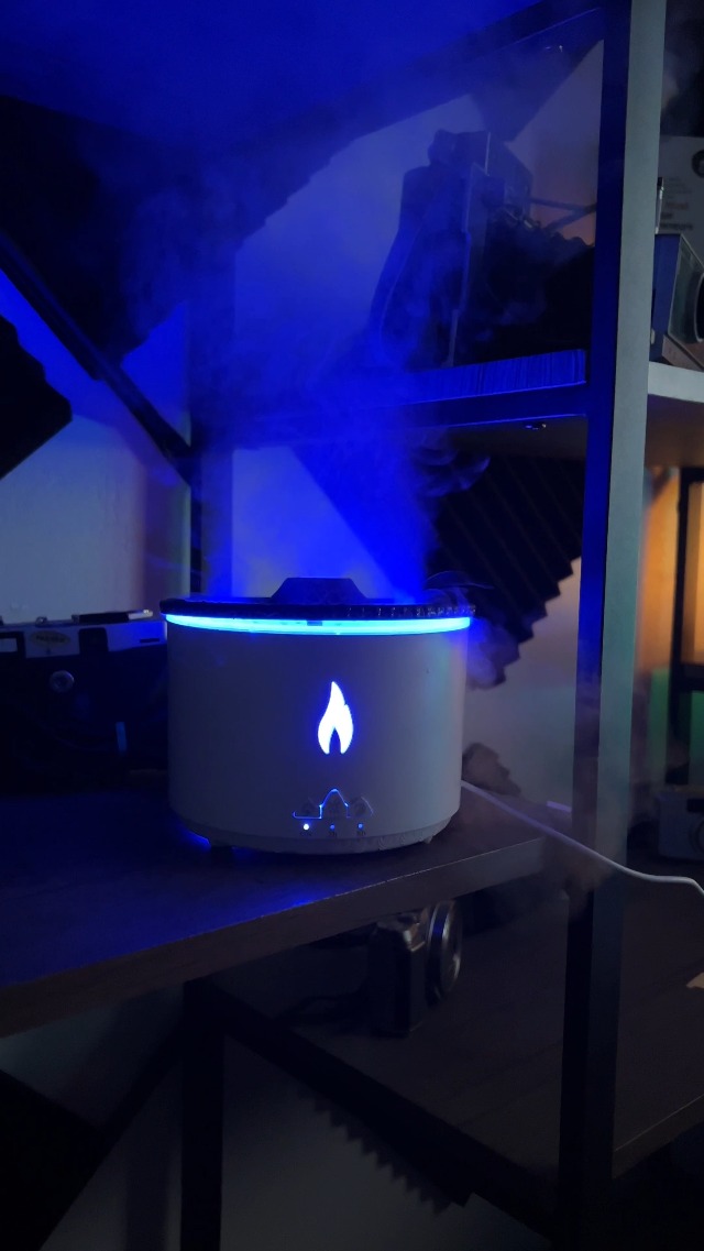 Watch Jelly Fish Diffuser Functions Blowing os & fumes on Amazon Live