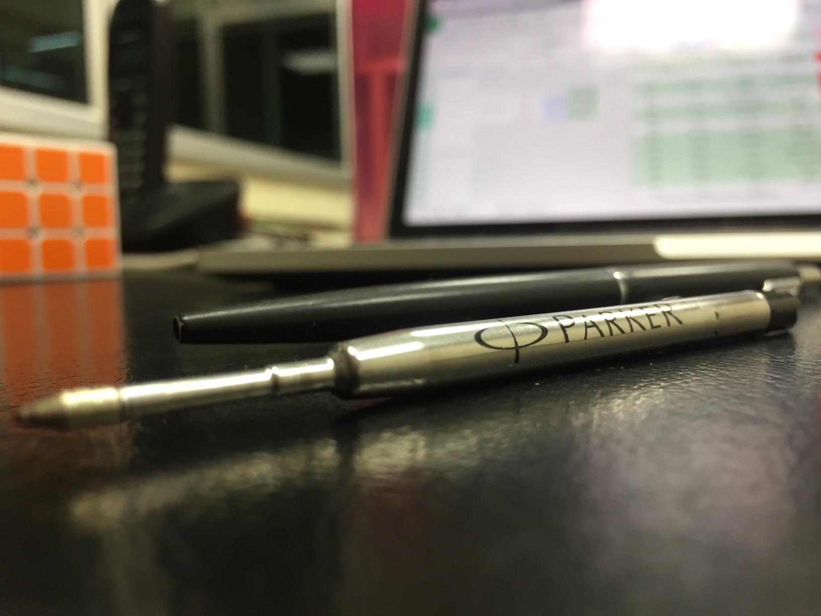 Parker Quink Flow Ballpoint Pen Refill | Black Color Ink | Quick-Drying ...