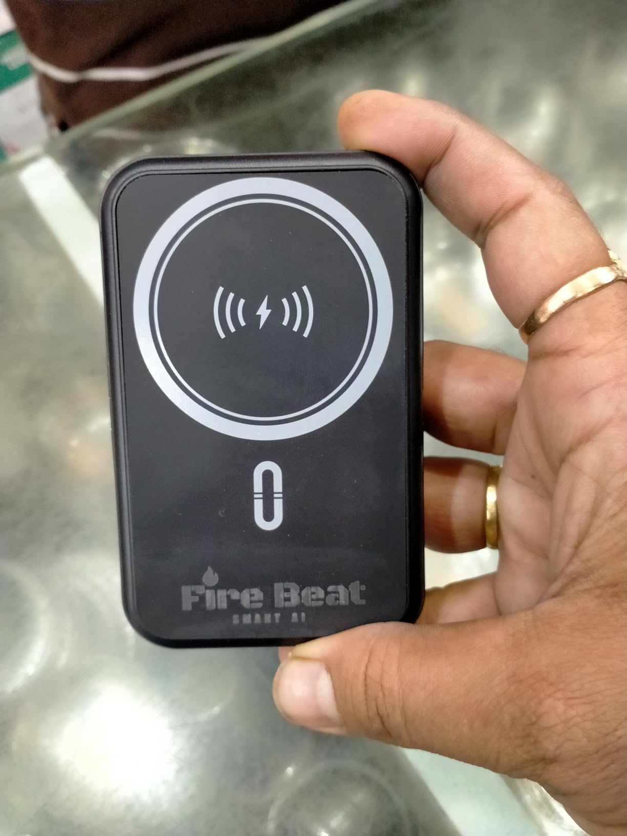 Fire Beat Slimmest Magnetic Wireless Powerbank with Inbuilt Cable ...