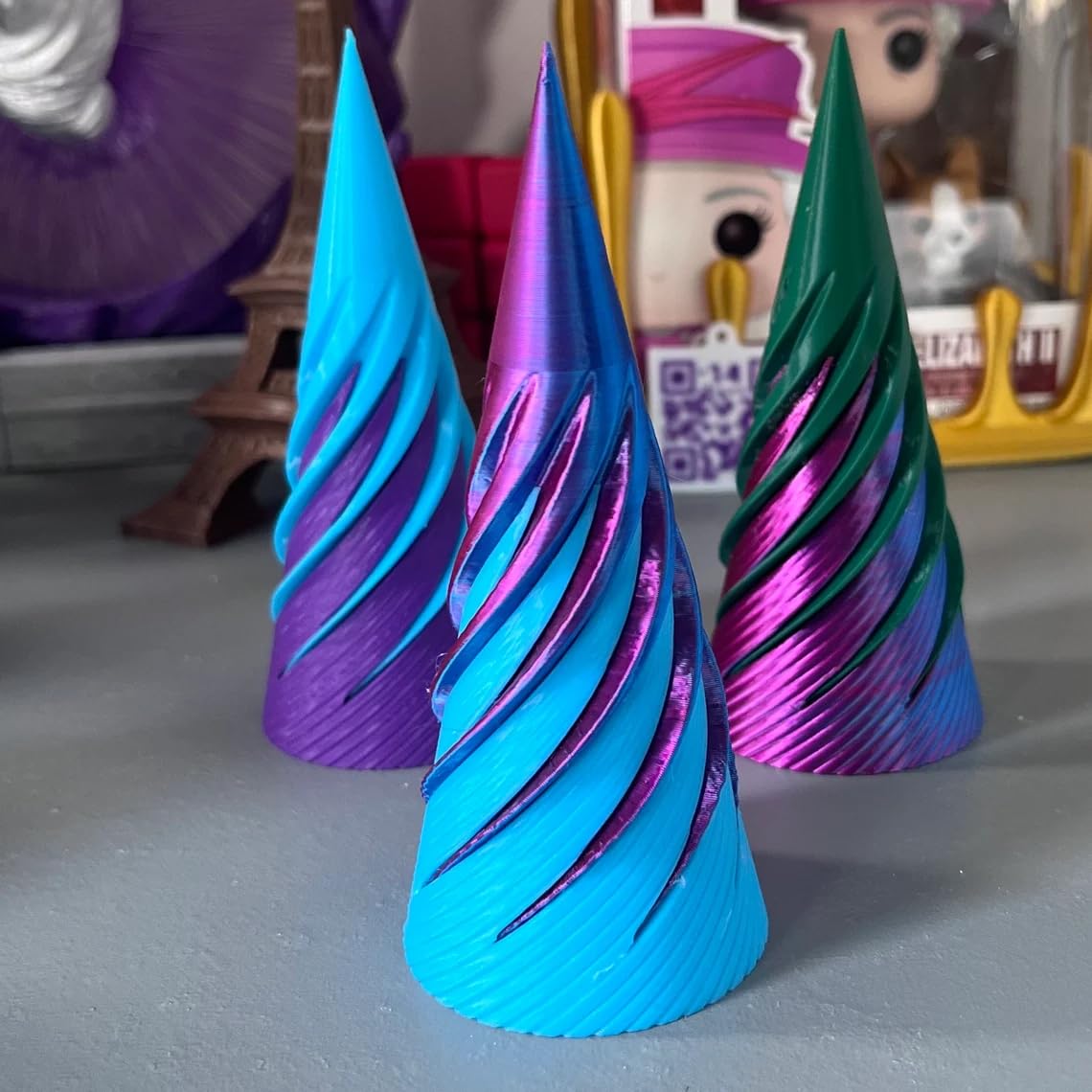 3D Printed Spiral Cone Pyramid Fidget Toy, Rotating Impossible Pyramid ...