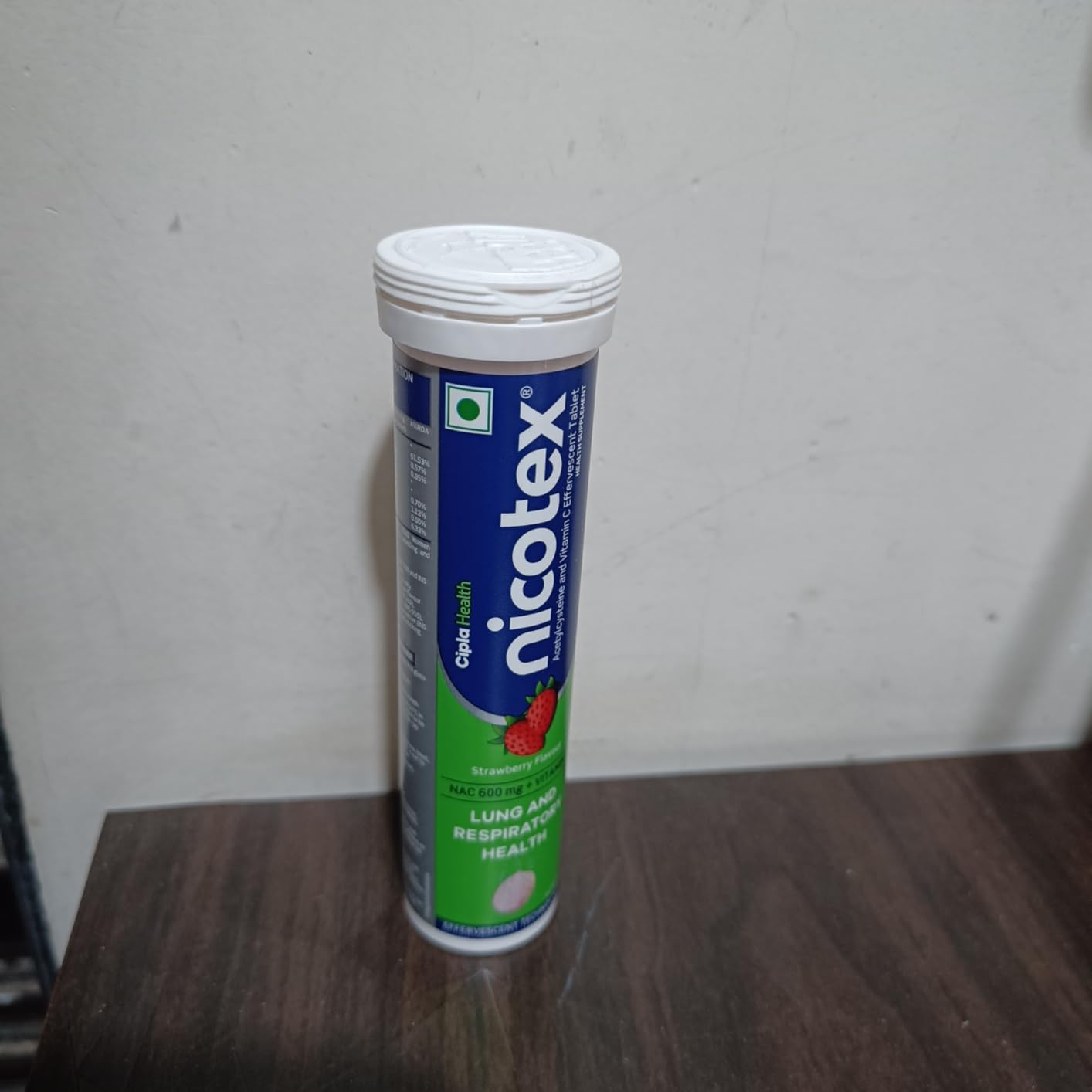 Nicotex Lung Health Vitamin C Effervescent Tablets Strawberry Flavored ...