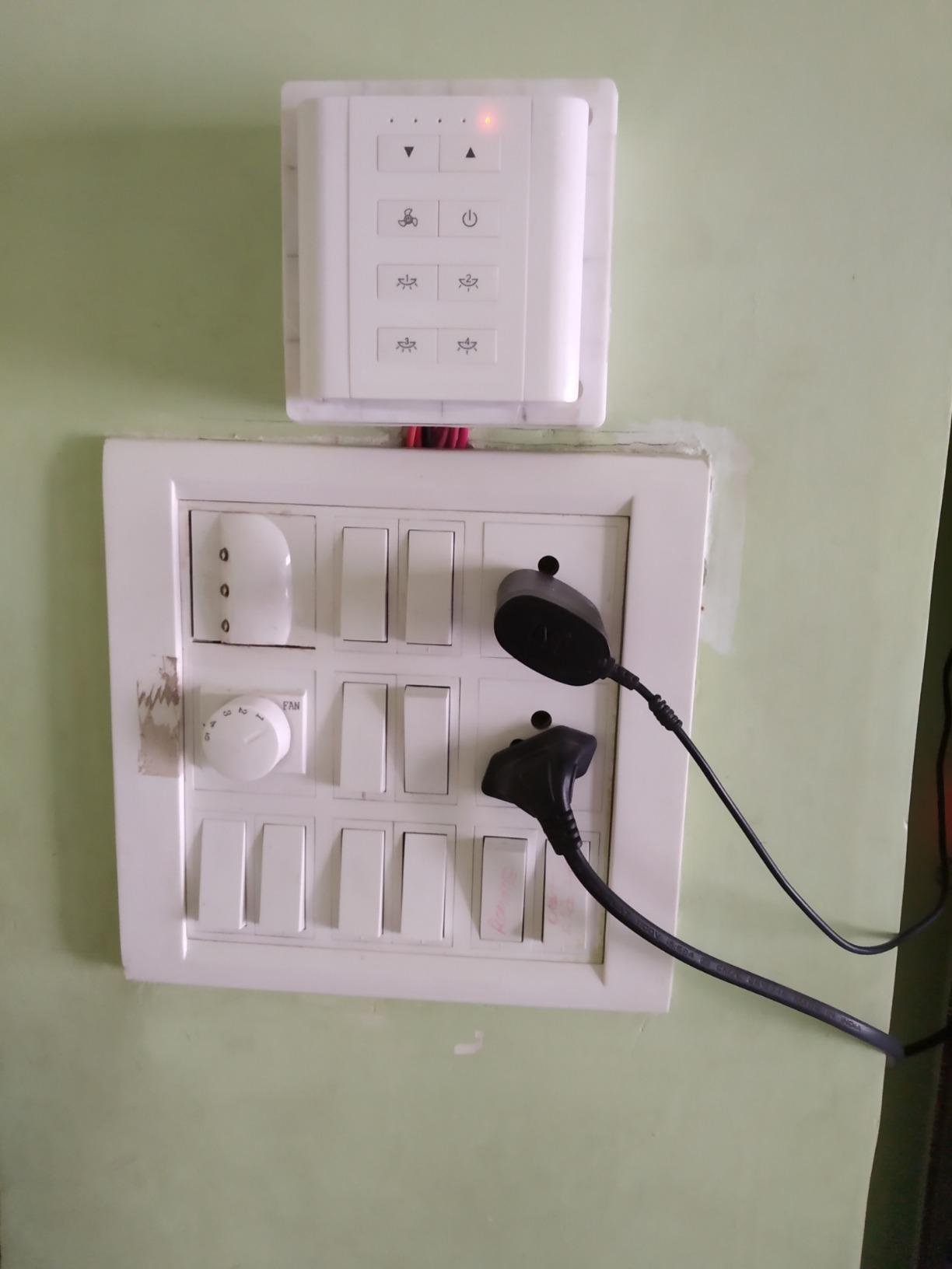 Posco Plastic 4 Lights and 1 Fan Switch with Speed Regulation Remote ...