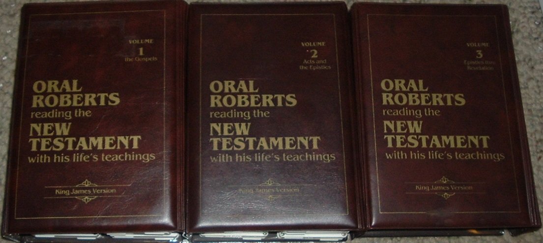 Amazon.com: Oral Roberts Reading the New Testament with His Life's ...