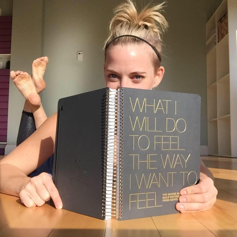 Amazon.com: The Desire Map Planner - Daily Edition 2017 (Signature ...