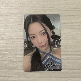 Amazon.co.jp: LESSERAFIM antifragile Punche Trading Card : Toys & Games