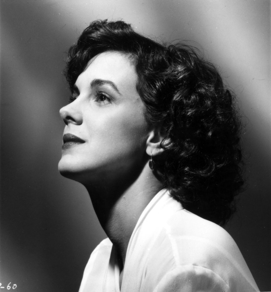 Elizabeth Perkins Wallpapers