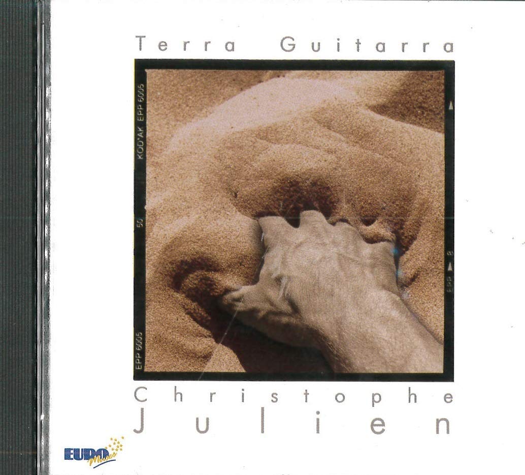 Amazon.com: Terra Guitarra - CD: 3441438920299: CHRISTOPHE JULIEN: Books