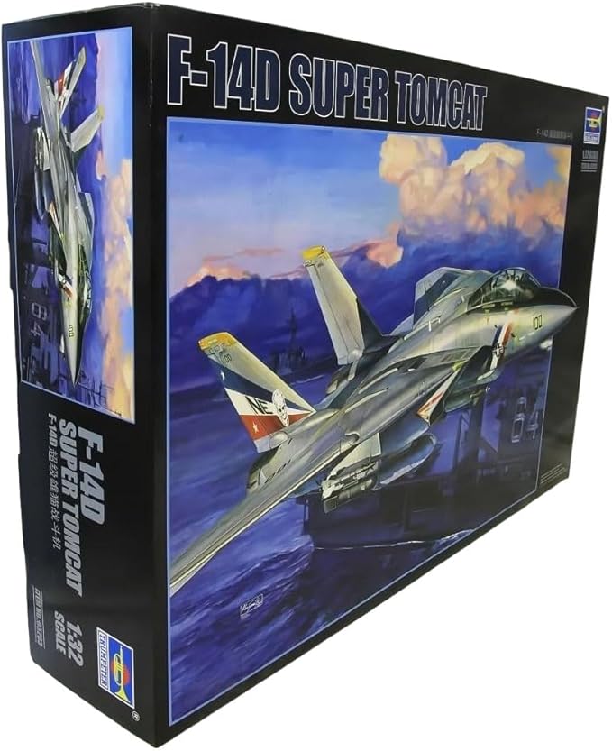 Amazon.com: Trumpeter 1/32 F14D Super Tomcat Fighter Model Kit : Arts ...