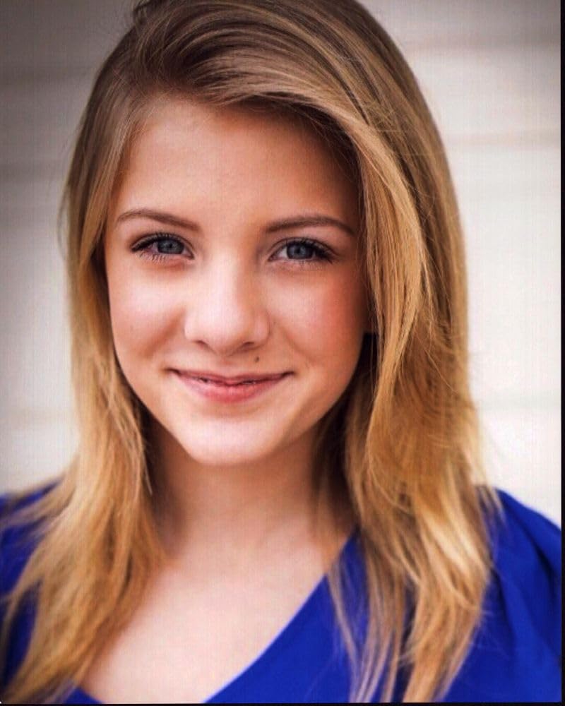 Paige Hyland 2024 Headshot