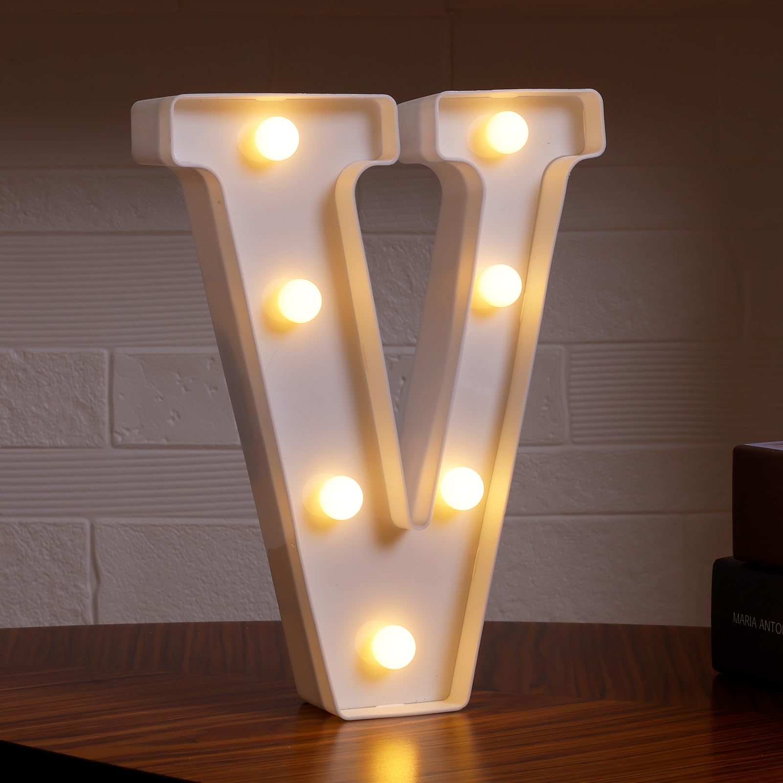 Amazon.com: DyingSwan Led Light Up Letters, 26 Alphabet Marquee Letter ...