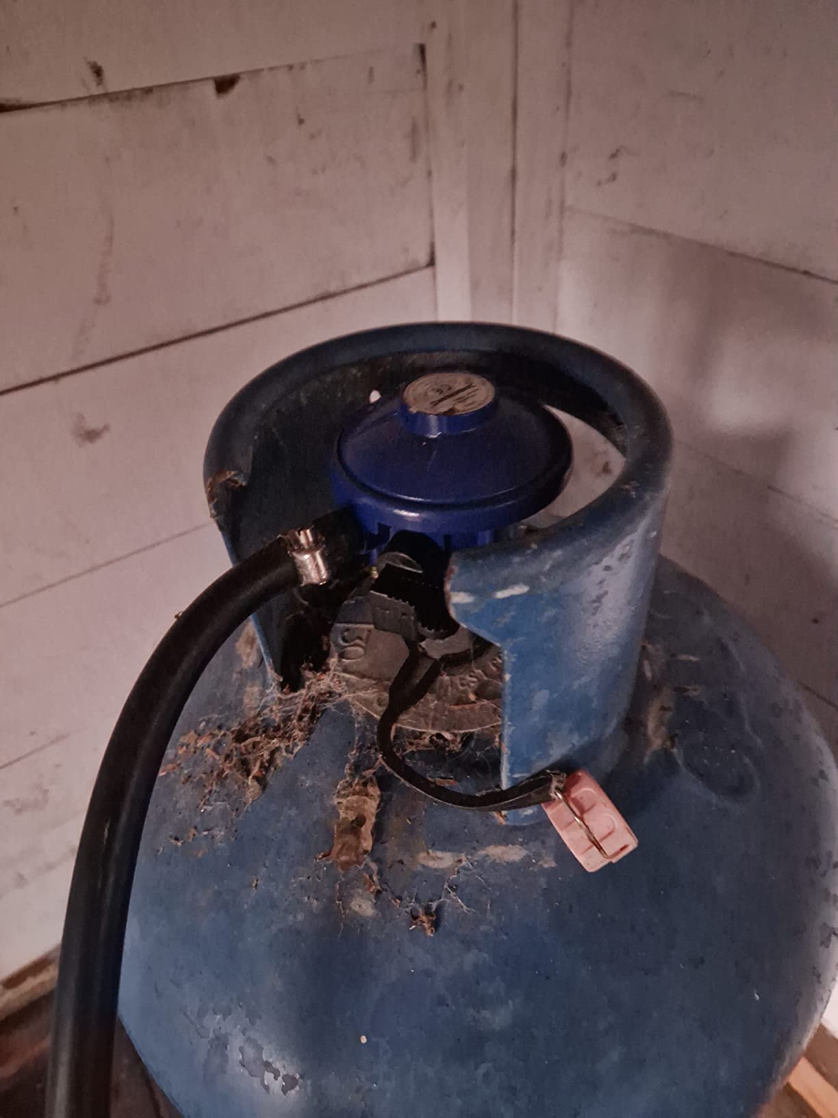 Silverline Butane Clip-On Regulator 1.5kg/hr Calor/Flogas Yellow ...