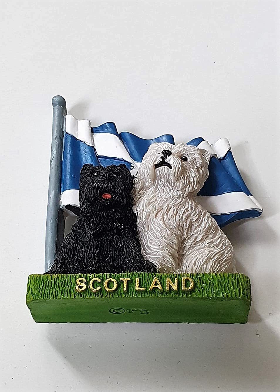 Scottish Hamper East & West Gifts Scotland Map And Bagpiper Magnet RS ...