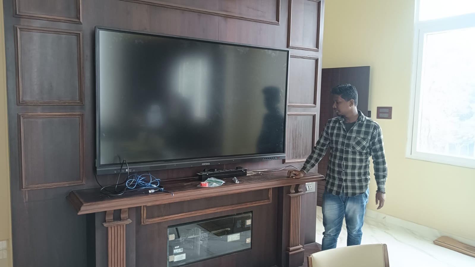 Cornea 55 Inches 4K UHD Touch Screen LED TV UltraTouch Display ...