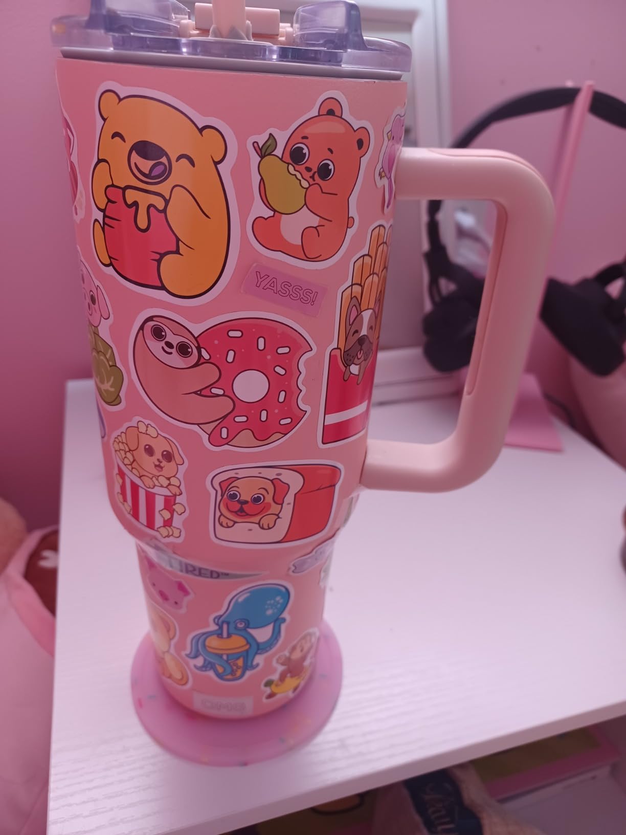 Amazon.com: VESJUNO Silicone Coasters with Holder, Cute Drink Coasters ...