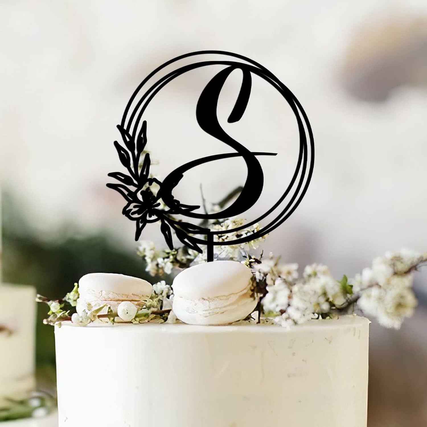 Amazon.com: Rattan Three Circle Wreath Cake Topper, Family Name Initial ...