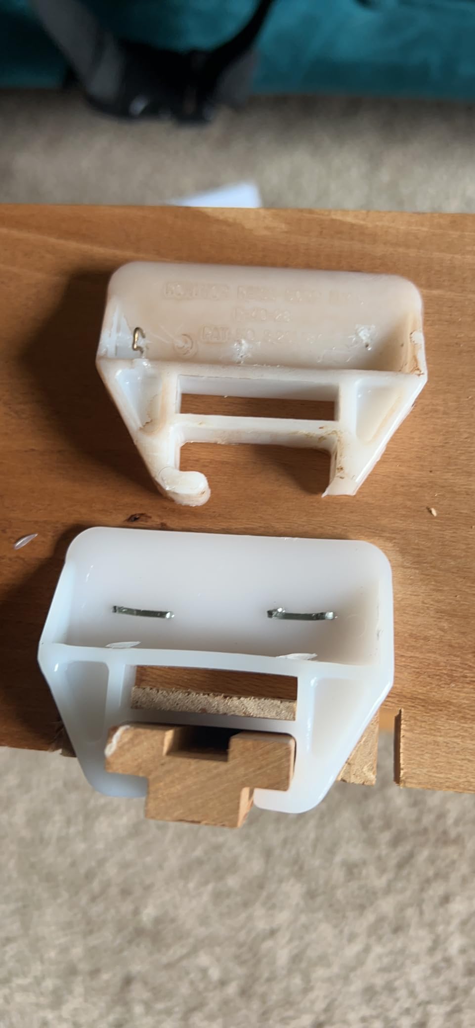 Prime-Line R 7221 21/32 In. x 1-1/8 In., White Drawer Guide Kit (2 Pack ...