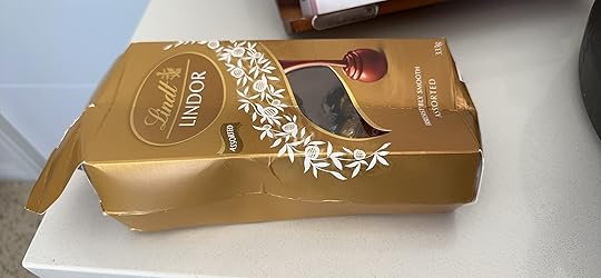 Lindt Lindor Assorted Chocolate Truffles Cornet 333g : Amazon.com.au ...