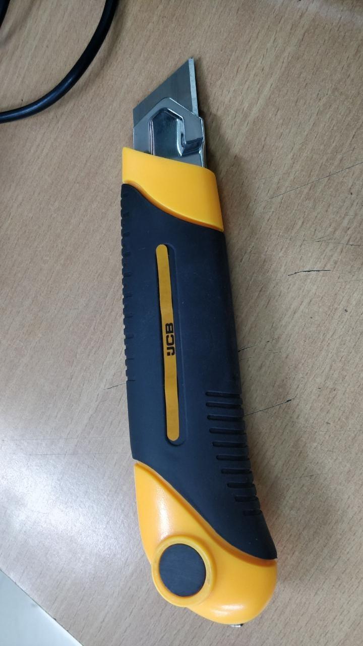 JCB Tools SNAP OFF KNIFE, 22050167 : Amazon.in: Home Improvement