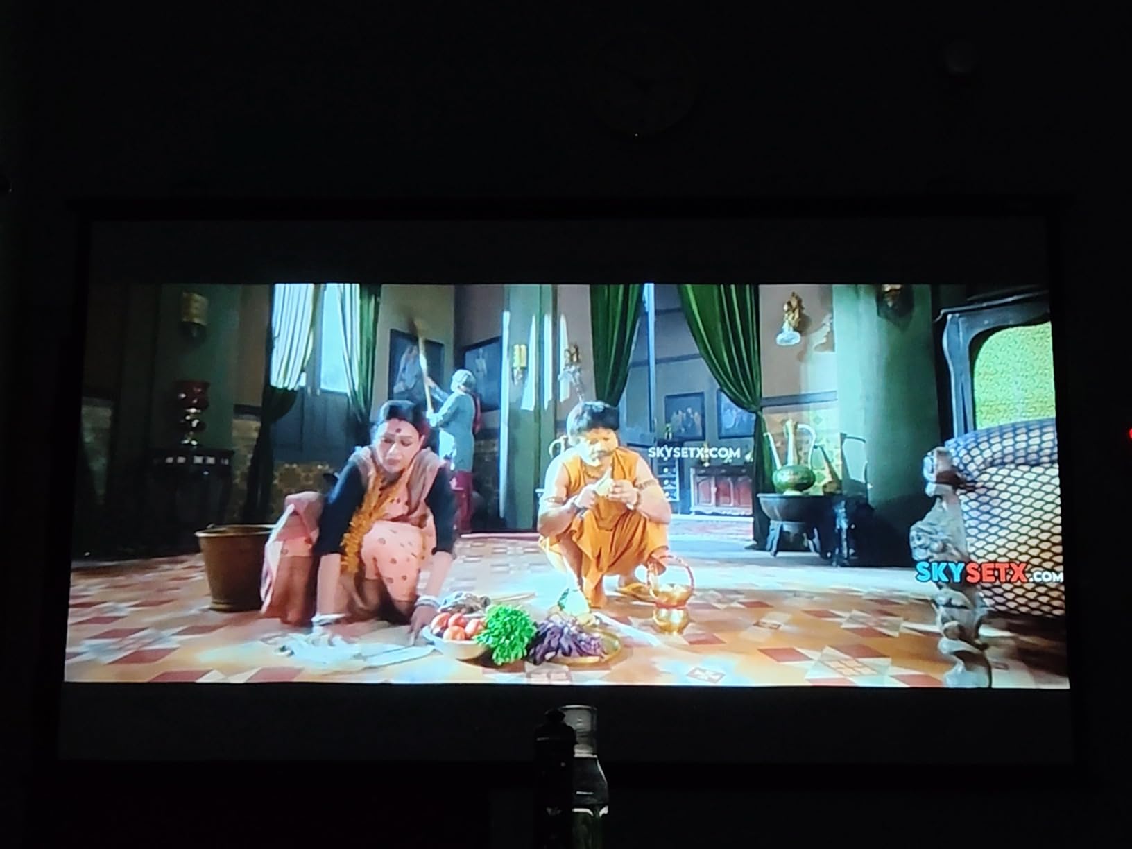 Inlight Map Type Projector Screen, Size: - 8 Ft. x 4 .5 Ft. (16:9 ...