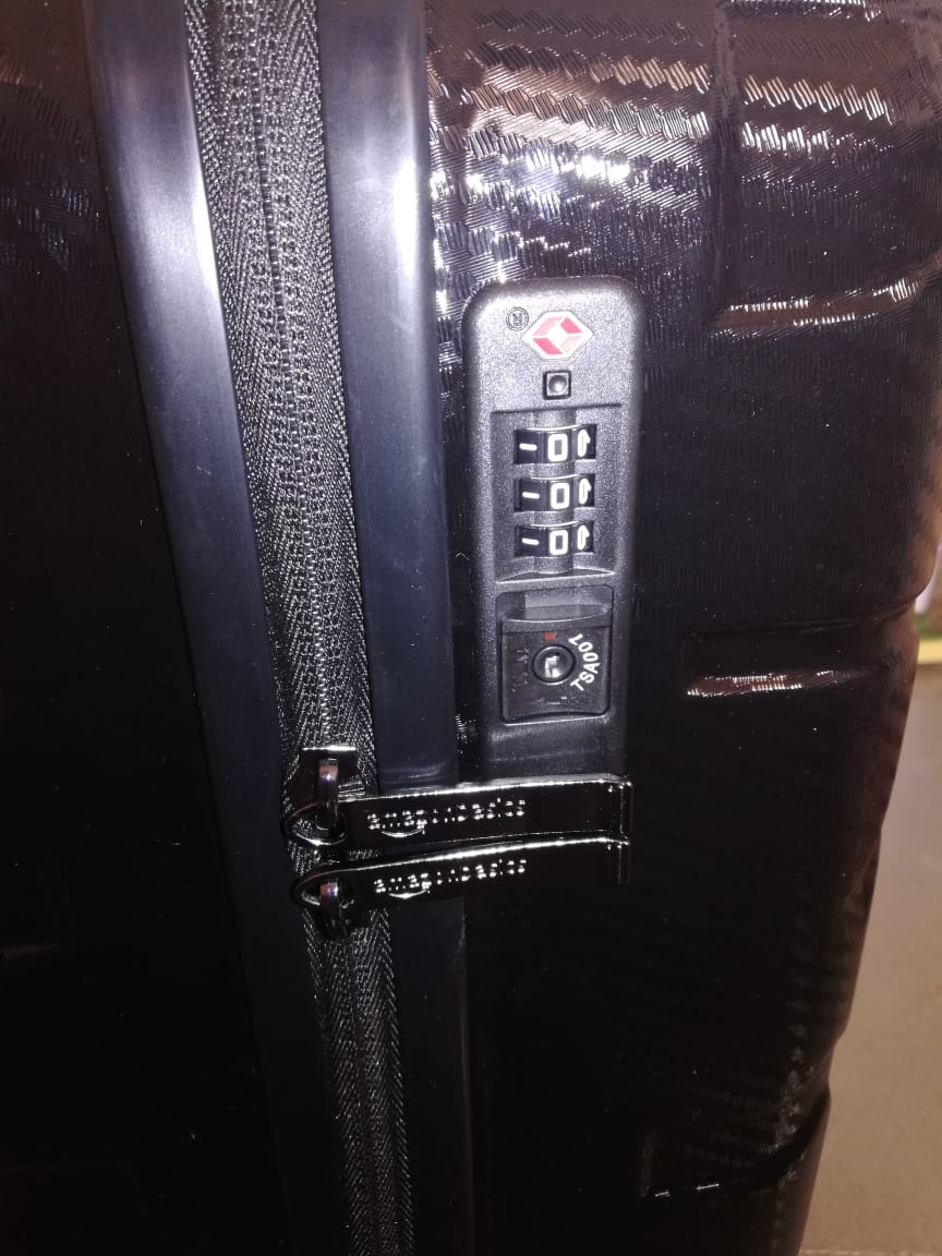 AmazonBasics Pyramid 20 inch 55 Cm Black Hardsided Carry-On Trolley ...