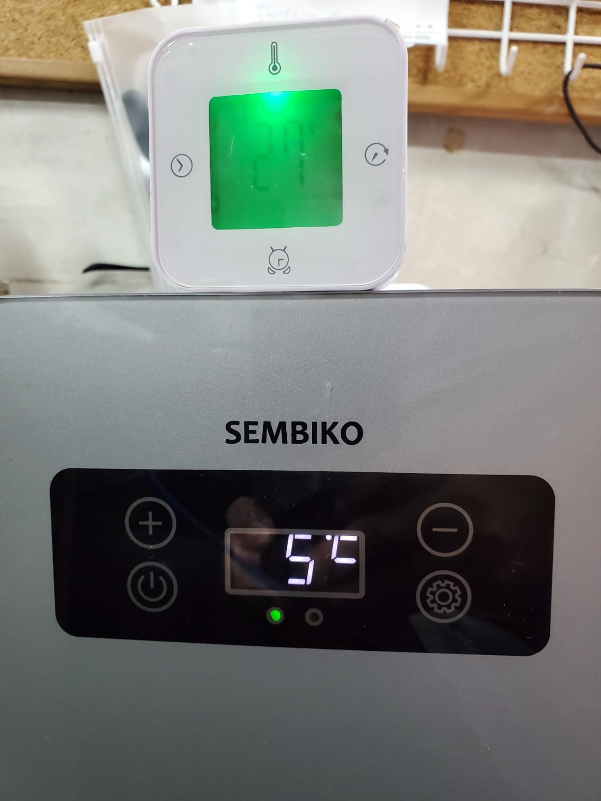 Amazon | Sembiko ミニ冷蔵庫 保温・保冷庫 屋内 車載両用 小型 冷蔵庫 設定可能 保温 保冷ポータブル 日本語説明書 | Sembiko | 保温・冷温庫 通販