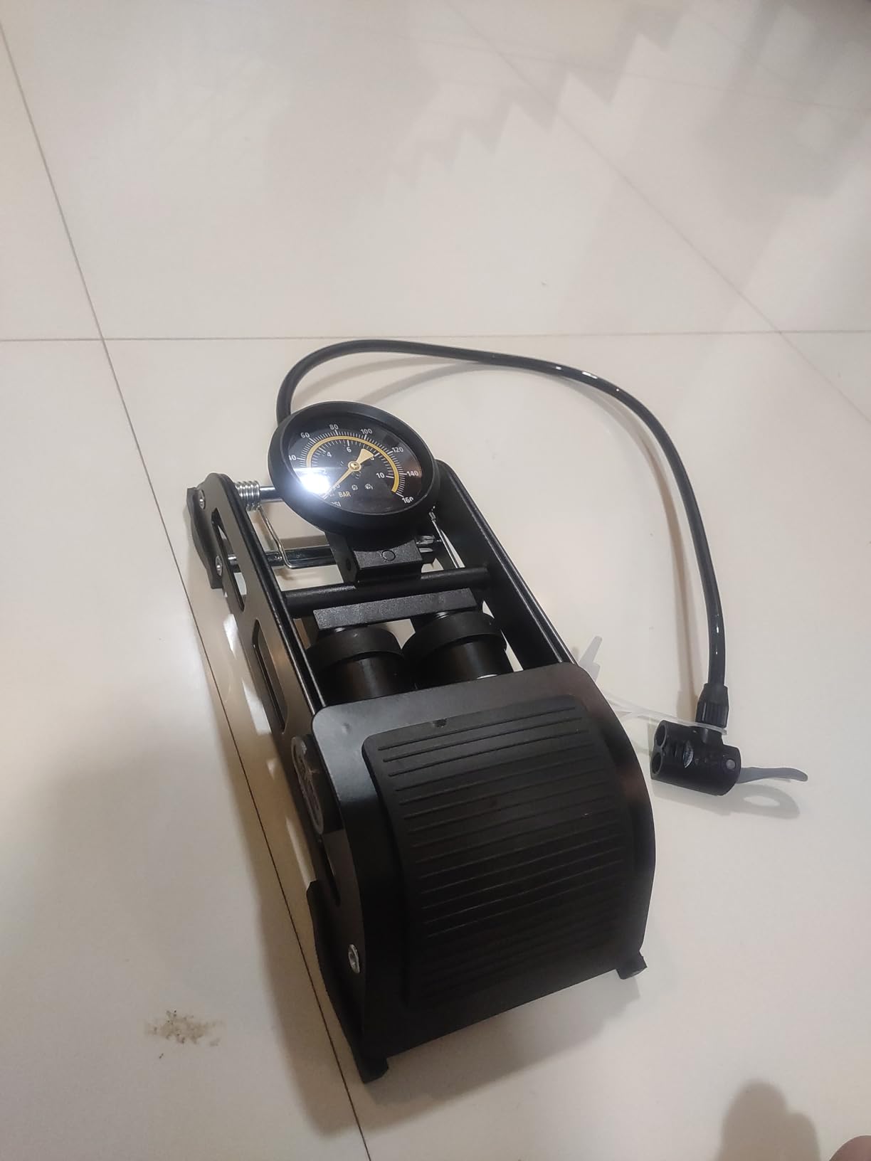 NAXUE Double Cylinder Portable Foot Air Pump, Tyre Inflator with ...